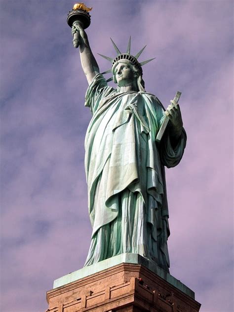 Más De 40 000 Imágenes Gratis De Estatua De La Libertad Sangre Y
