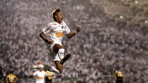 Terremoto Neymar Doce Años Para La Historia