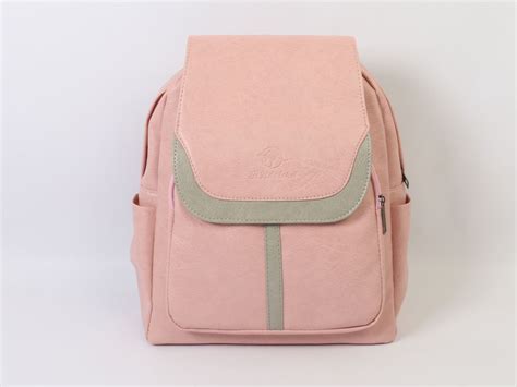 مشخصاتقیمت و خرید کوله پشتی چرم دخترانهدلبند