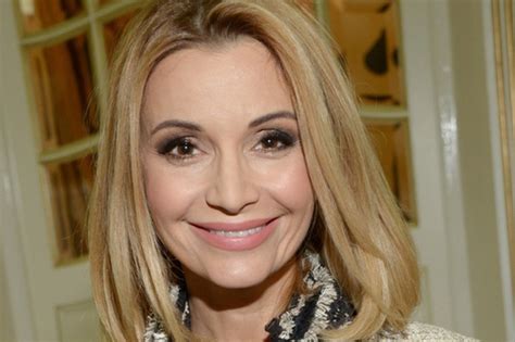 Ольга Орлова показала свой обнаженный живот после родов