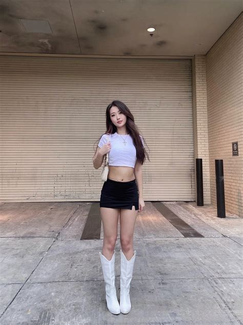 25 Stunning Asian Girls Who Redefine What Hot Truly Means Barnorama