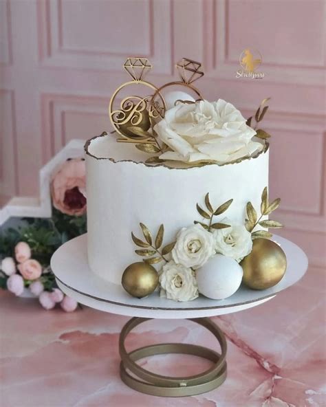 Пин от пользователя Dana на доске Torty Свадебный торт простой Обручальные торты Маленькие