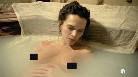 Versailles Will Get Even Raunchier With Graphic Sex Scenes Daily Mail Online