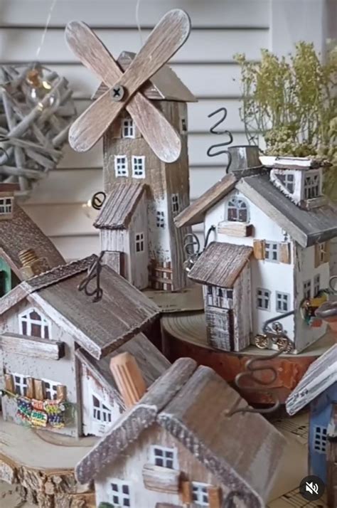 Уникальные декор в технике дрифтвуд Barn Wood Crafts Small Wooden House Cardboard House