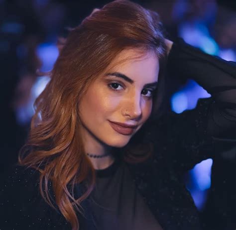 Palestrante Isadora Basile