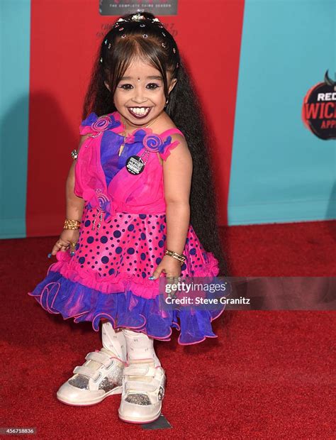 Jyoti Amge Arrives At The American Horror Story Freak Show Los