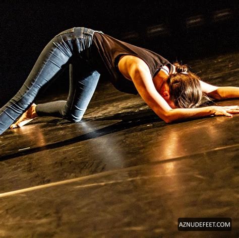 Lisa Dwyer Hogg Feet Aznudefeet