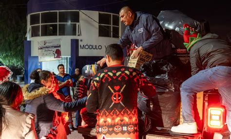 Reparten En Apaxco Alegría Con La Caravana Regalando Sonrisas