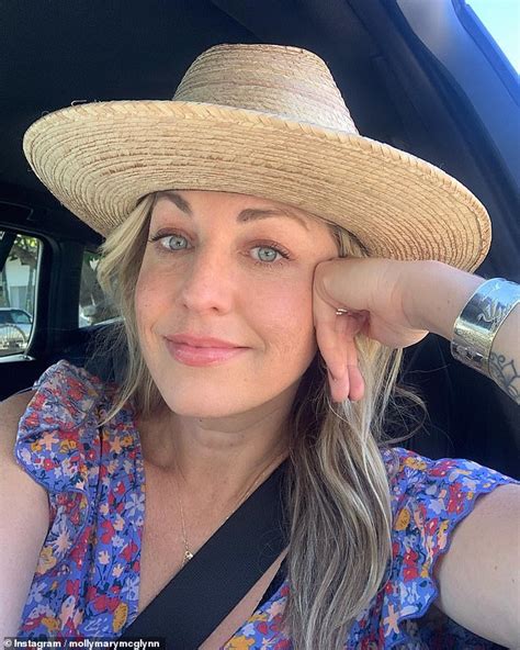 Woman Who Was Born Without A Cervix Or A Uterus And A Shortened