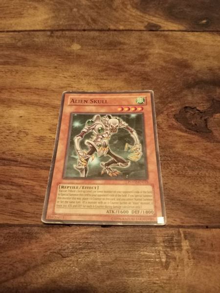Yu Gi Oh Alien Skull Potd En025
