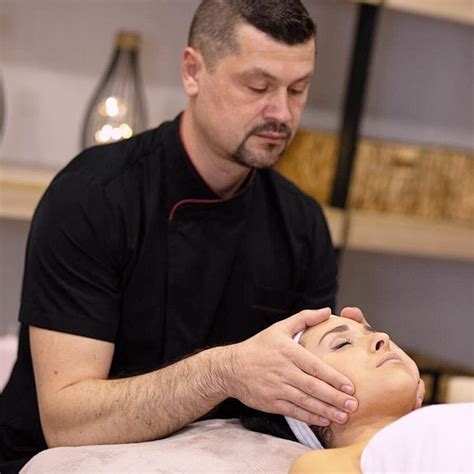 Model G Face Rejuvenecimiento Sin Cirugía Natur