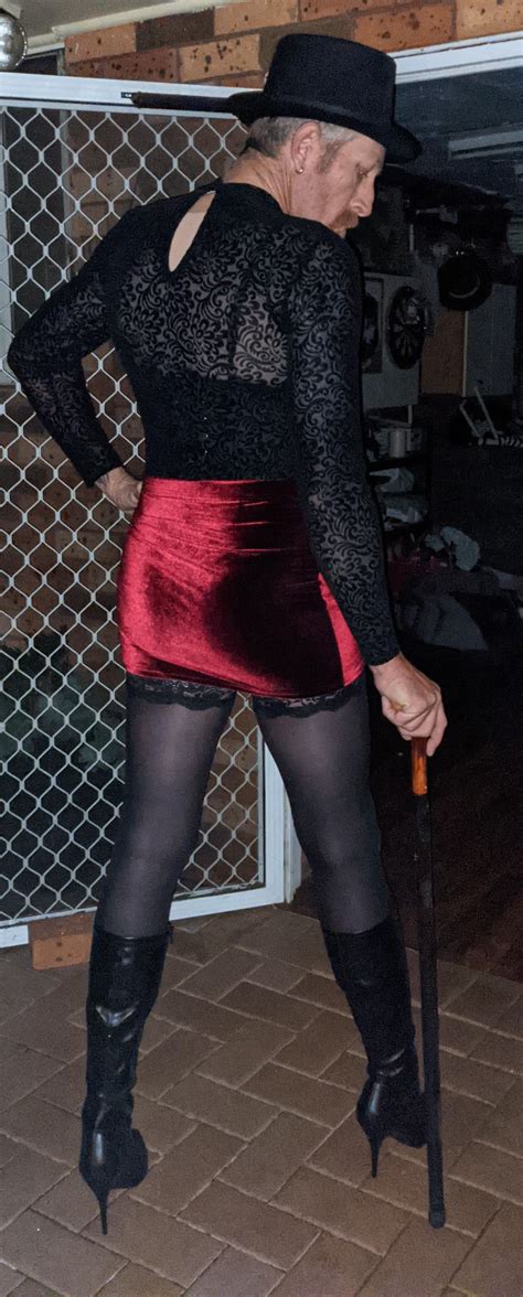 Who Else Loves Velvet Skirts R Gonemildcd