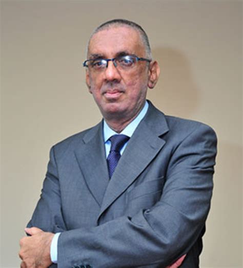 Le Xournal Congé Médical Pour Le Commissaire électoral Irfan Abdool Rahman