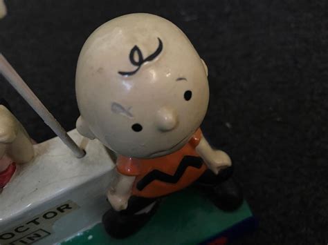 Peanuts Psychiatric Help 5¢ Lucy And Charlie Brown 1975375645