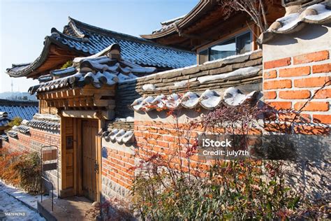 Korean Modern Hanok At Seoul Bukchon Hanok Village 서울 북촌 한옥마을 Stock