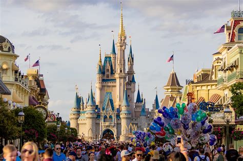 Cinderella Castle During A Spring Break Sunset R Waltdisneyworld