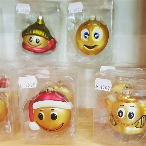 Sjove Smiley Jule Kugler Til Mosegaardens Juletræs Salg