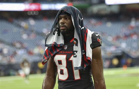 49ers Sign Wr Quintez Cephus Cut Rb Israel Abanikanda Field Level