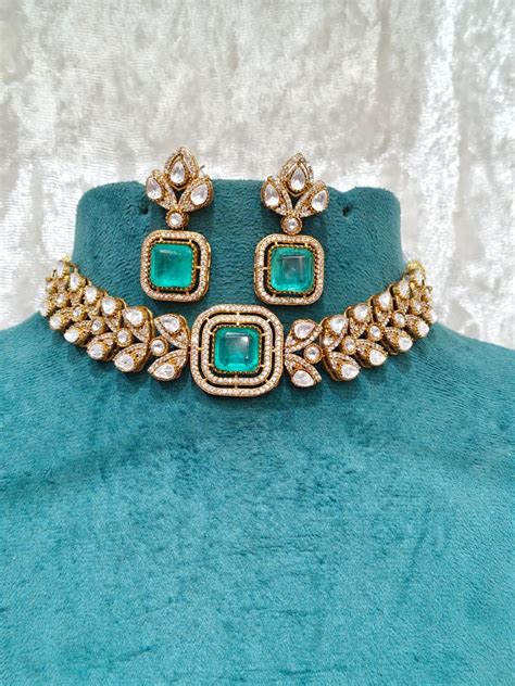 Emerald Green Victorian Style Sabyasachi Polki Kundan Choker Setcz