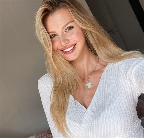 karolina Malina image