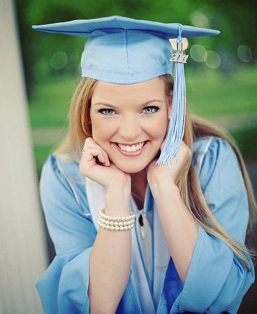Senior Portrait / Photo / Picture Idea - Girls - Cap & Gown Senior ...