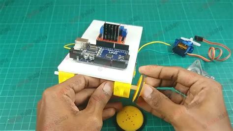 how to make an obstacle avoiding robot using arduino and ultrasonic