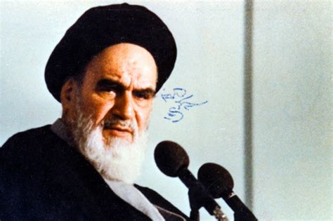 راه رسیدن به استقلال و خودکفایی در بیان امام خمینی ره