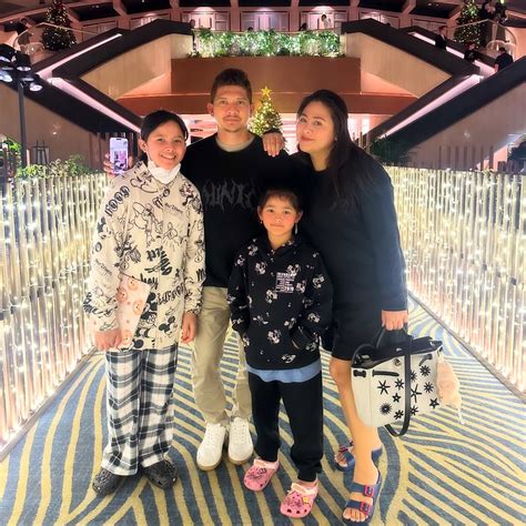 Potret Mesra Iko Uwais dan Audy, Sudah Menikah Hampir 13 Tahun Tanpa Gosip Miring - KapanLagi.com