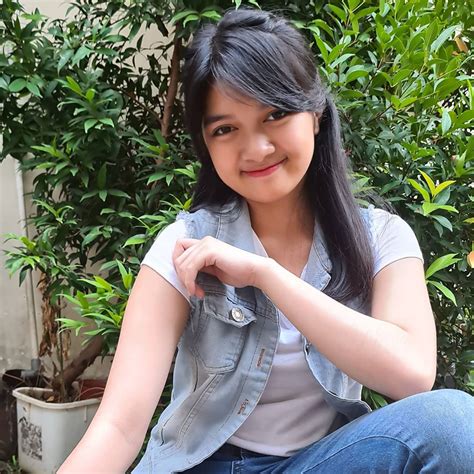 JKT48 Member - Profile Member JKT48 Generasi ke-8 - Arsip Wota