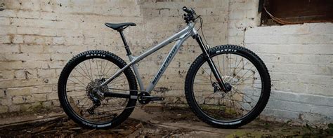 Nukeproof Scout 275 Comp Online