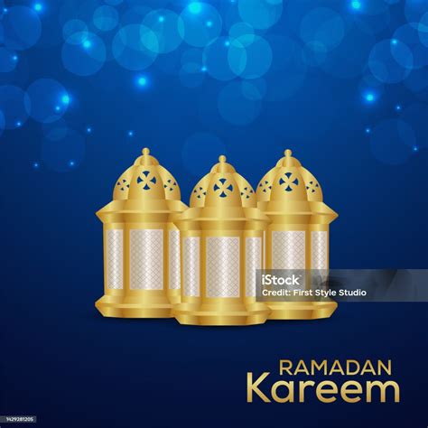 라마단 카림 벡터 이슬람 황금 등불의 이슬람 축제 푸른 배경에 0명에 대한 스톡 벡터 아트 및 기타 이미지 0명 Eid Ul Fitr Ramadan Kareem