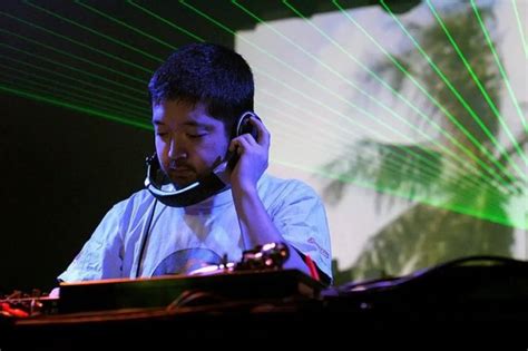 Nujabes Một Huyền Thoại Với Di Sản âm Nhạc Khổng Lồ ảnh Hưởng đến Hip