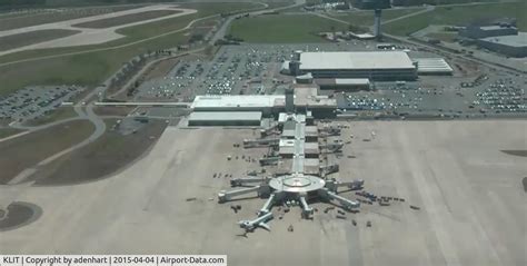 Bill And Hillary Clinton Nationaladams Fi Airport Lit Photo