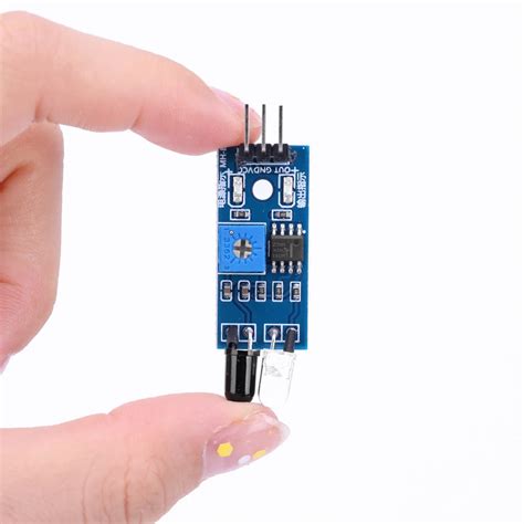 Infrared Distance Sensor Obstacle Avoidance Sensor Module 3 Pin Anti Collision Sensor Module For