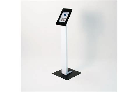 Подставка для qr кода на стол - фото