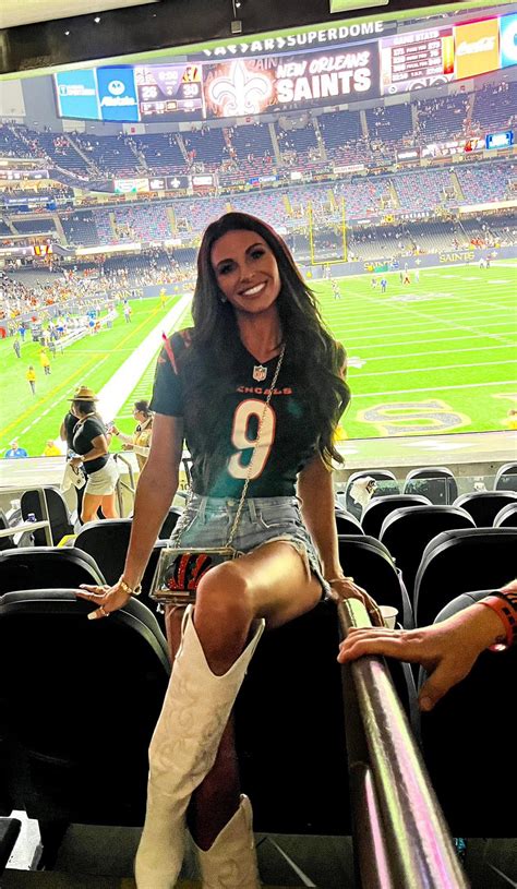 Sara Elyse Wlw Cincinnati R Hot Reporters