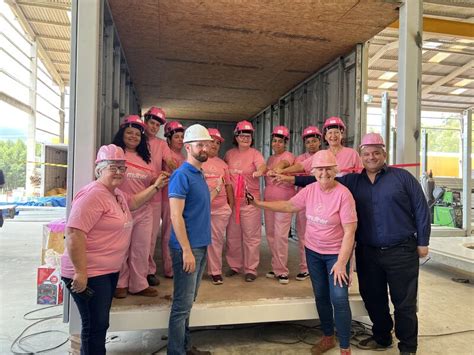 hoje iniciamos a capacitação de um grupo de mulheres para construir