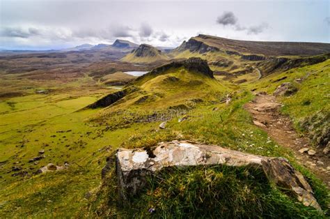 Ilha Do Skye Montanha De Quiraing Paisagem Cênico De Escócia Foto De