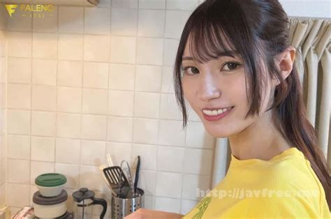 [fsdss 702] 初めて出来た彼女と初めての夜…そして初めての…。露わになった大きなおっぱいに僕の性欲は尽きることなく夜は明けた…。 楠エリサ High Quality Jav