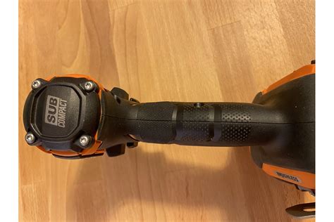 Бесщеточная аккумуляторная дрель-шуруповерт AEG BS18SBL-202C 4935472277 ...