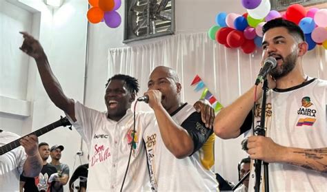 El Grupo Niche En La Cárcel La Agrupación Sorprendió A Los Internos De La Cárcel Villa Hermosa