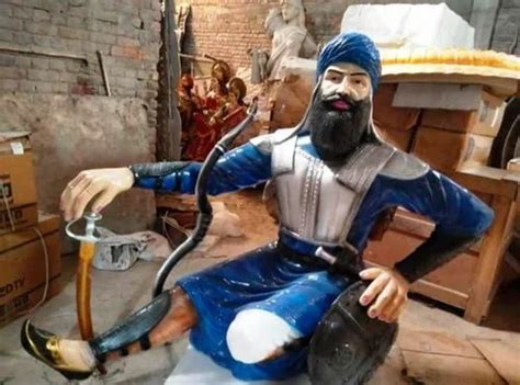 Multicolor Fiberglass Baba Banda Singh Bahadur For Events At Rs 40000