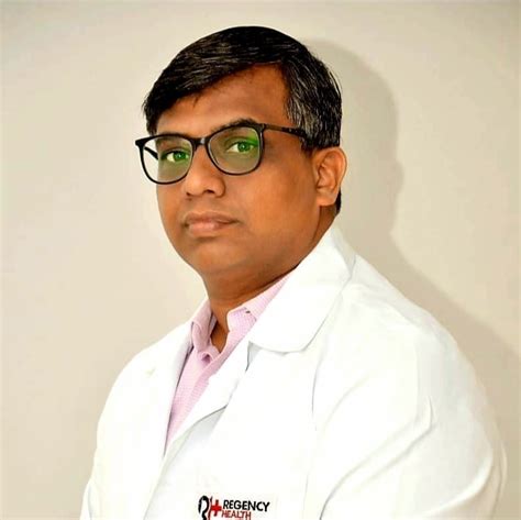 Dr Yash Javeri Head Critical Care And Emergency Regency Healthcare Lucknow Linkedin