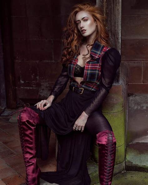 Pin By Beautiful Women Of The World On Red Hot Redheads Beautiful Redheads Hottest Redheads