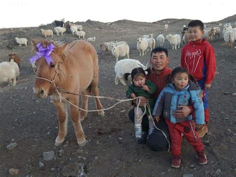 Охиндоо өгсөн төрсөн өдрийн Аавуудын цэцэрлэгт хүрээлэн