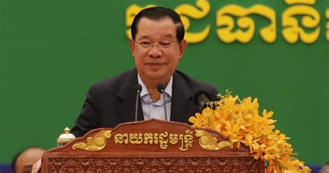 ព្រឹកនេះ សម្តេចតេជោ ហ៊ុន សែន អញ្ជើញជាអធិបតីប្រគល់សញ្ញាបត្រដល់សិស្ស