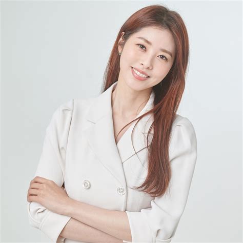 About Danielle Suh Medium