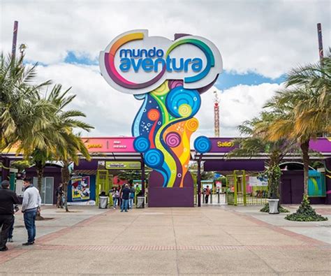 Guía Turística Del Parque Mundo Aventura En Bogotá Colombia