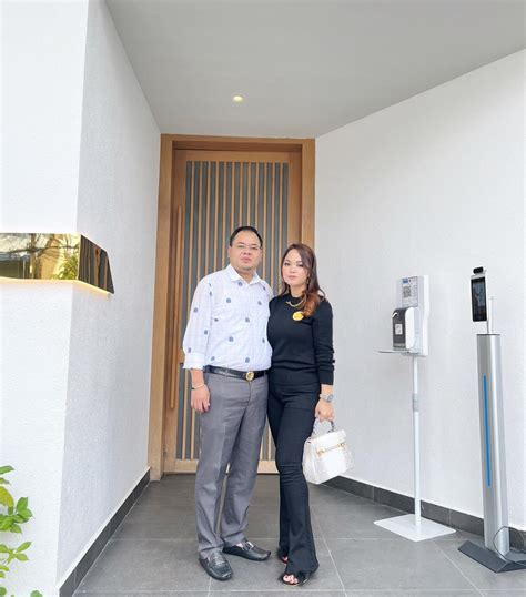 ព្រះមហាក្សត្រ ផ្តល់គោរមងារជា «ឧកញ៉ា ជូន លោកស្រី សេង សុវីរដ្ឋា Timely News Network