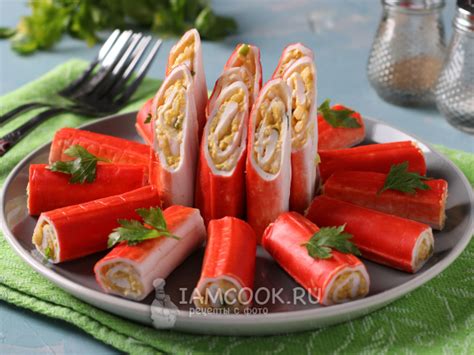 Крабовые палочки фаршированные рисом и яйцом — рецепт с фото